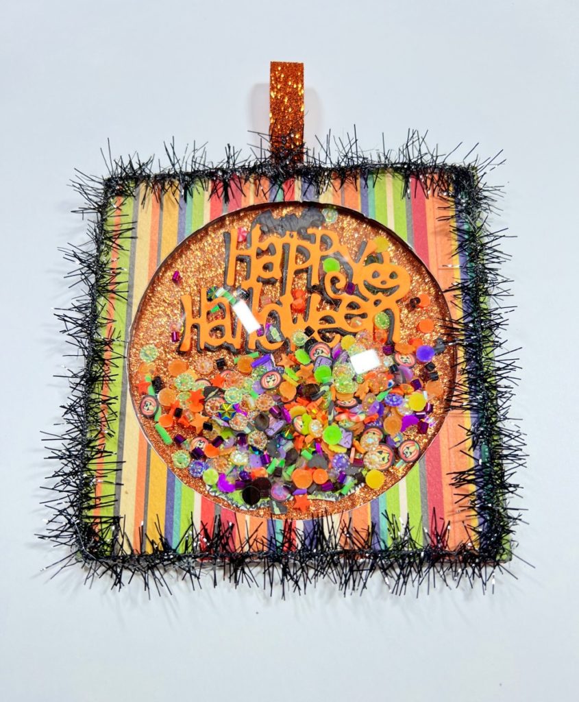 Halloween Shaker Tag Box - Bella Crafts Publishing